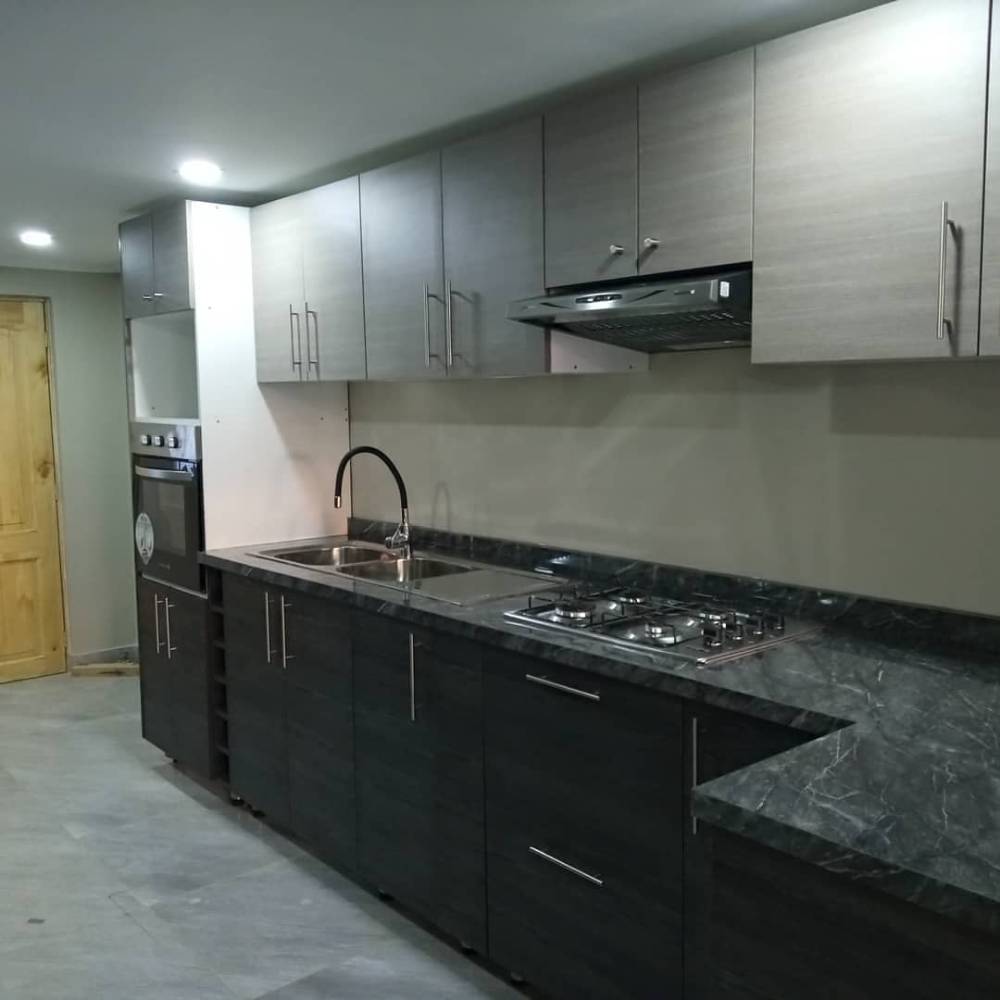 Rodrigo Valencia - Muebles Ideas & Diseño - timbrit